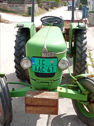 Traktor old timer