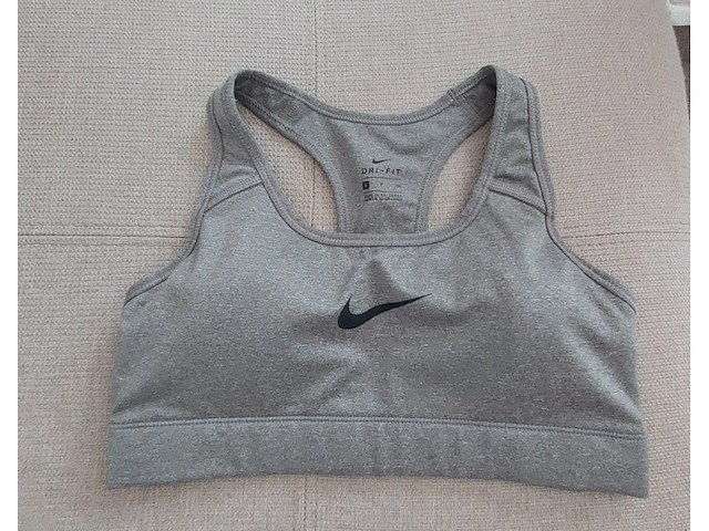 Top Nike