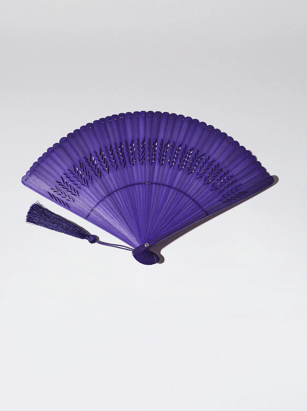 Bamboo Perforated Fan