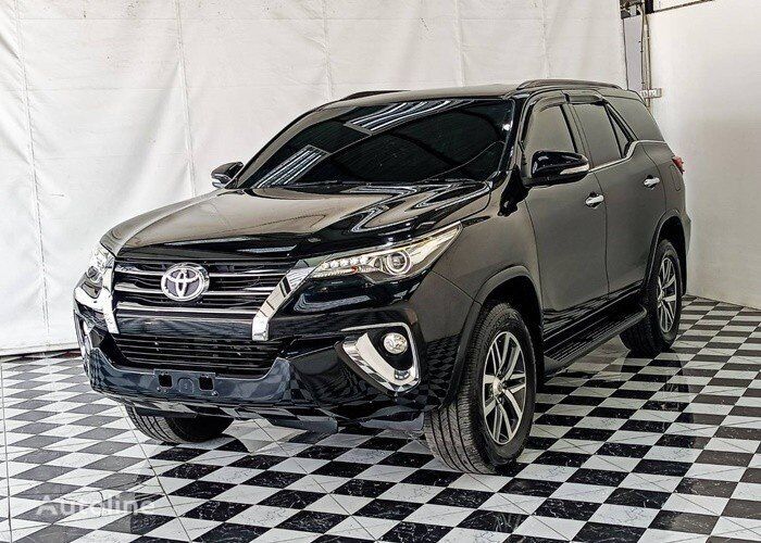 Toyota FORTUNER krosover