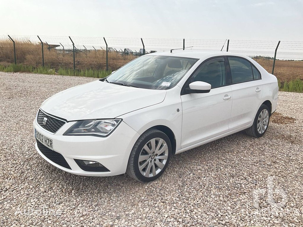 Prodaje se SEAT TOLEDO 1.6D krosover na aukciji