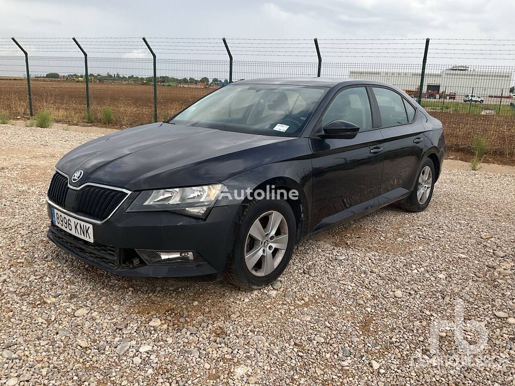 Prodaje se SKODA SUPERB 2.0D krosover na aukciji