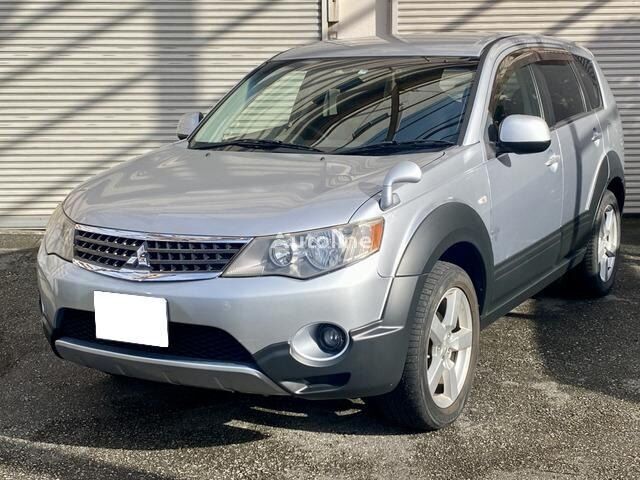 Mitsubishi OUTLANDER krosover