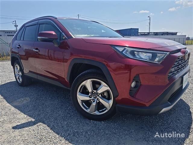 Toyota RAV4 krosover