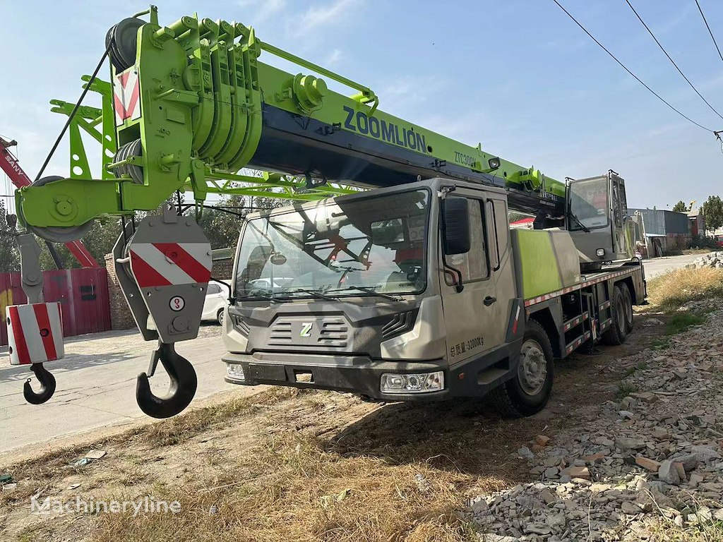 Zoomlion Zoomlion ZTC300V 30 ton used mobile truck crane pokretna dizalica