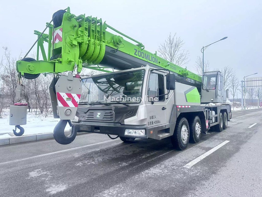 ZOOMLION-MAZ ZTC500V na šasiji Mercedes-Benz Zoomlion ZTC500V 50 ton used mobile truck crane pokretna dizalica