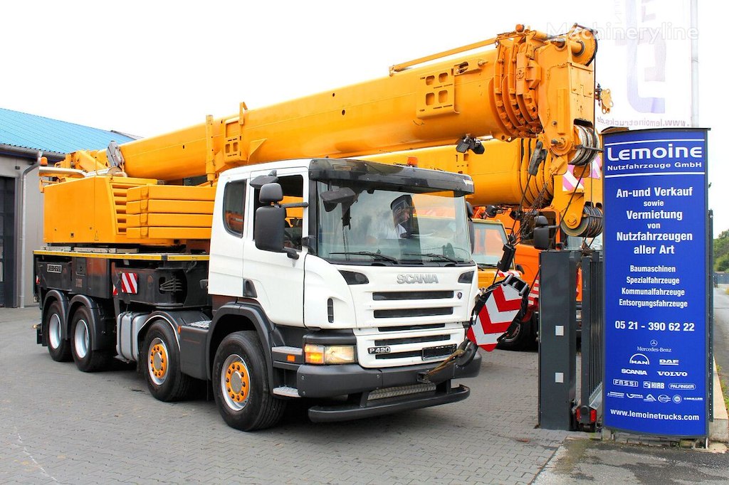 Liebherr na šasiji Scania P420 CB LTF 1045 pokretna dizalica