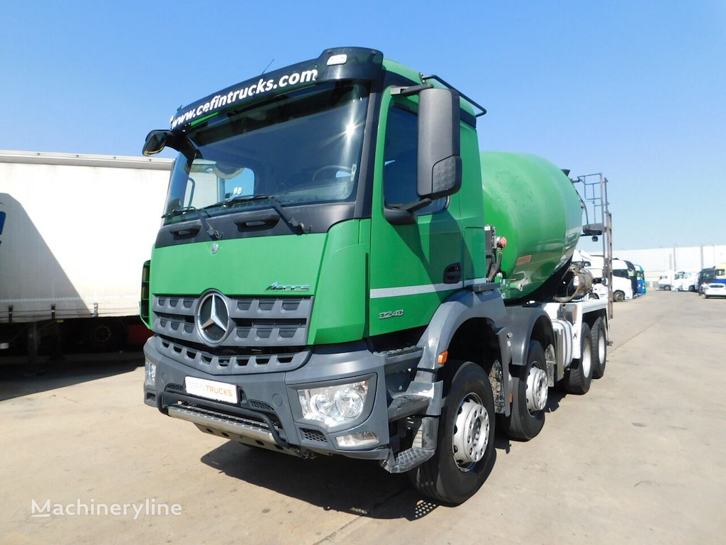 Mercedes-Benz Arocs 3243 kamion s mešalicom za beton