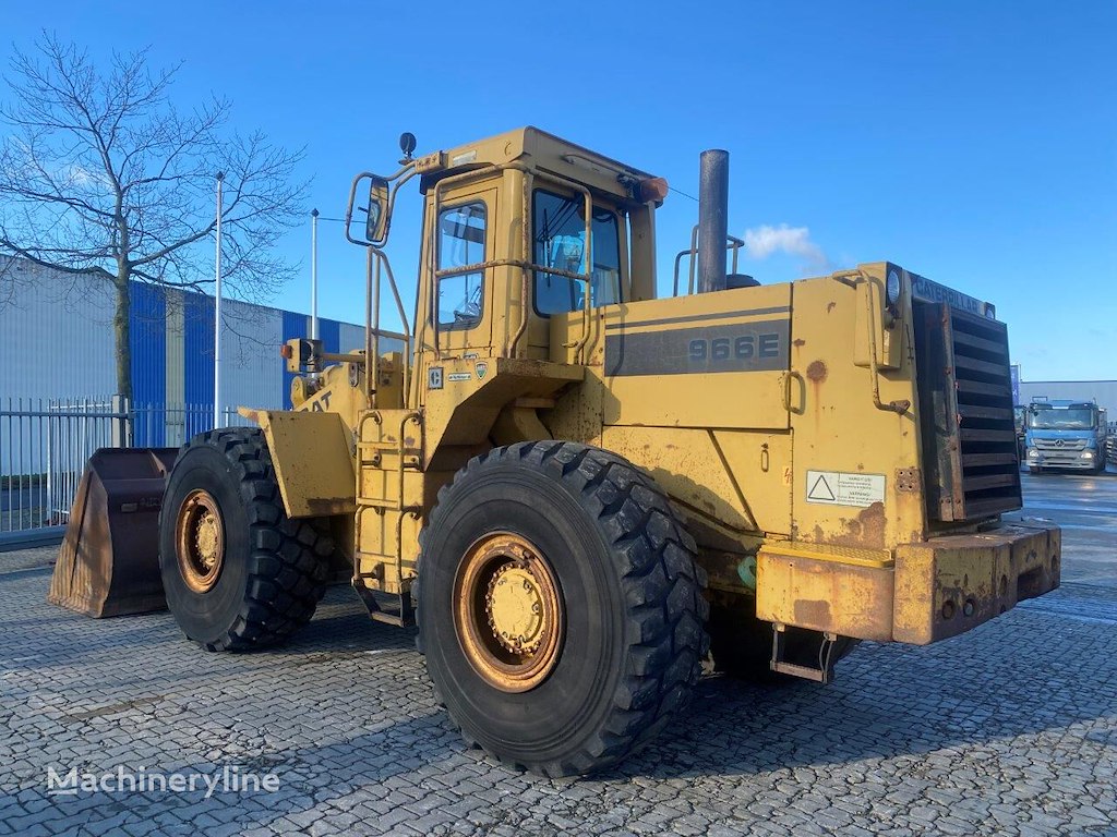 Caterpillar 966E prednji utovarivač