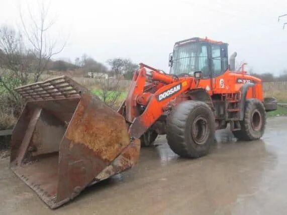 Doosan DL300 prednji utovarivač po rezervnim delovima