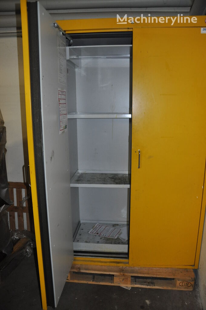 Genios hazardous materials cabinet / safety cabinet / fire prote laminarna komora