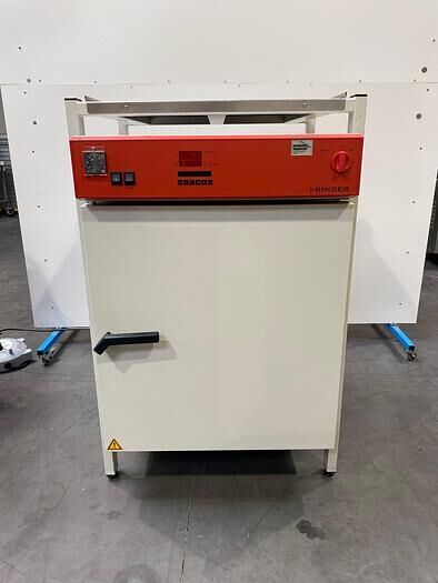 Binder CB 150 laboratorijski inkubator