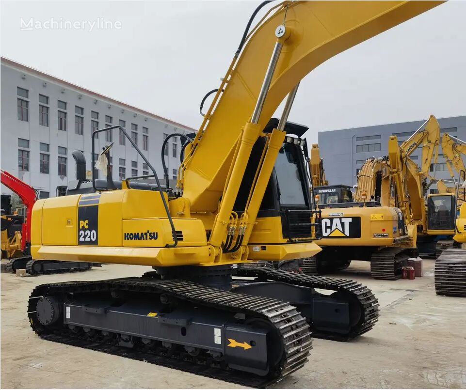 Komatsu PC220-8 bager guseničar