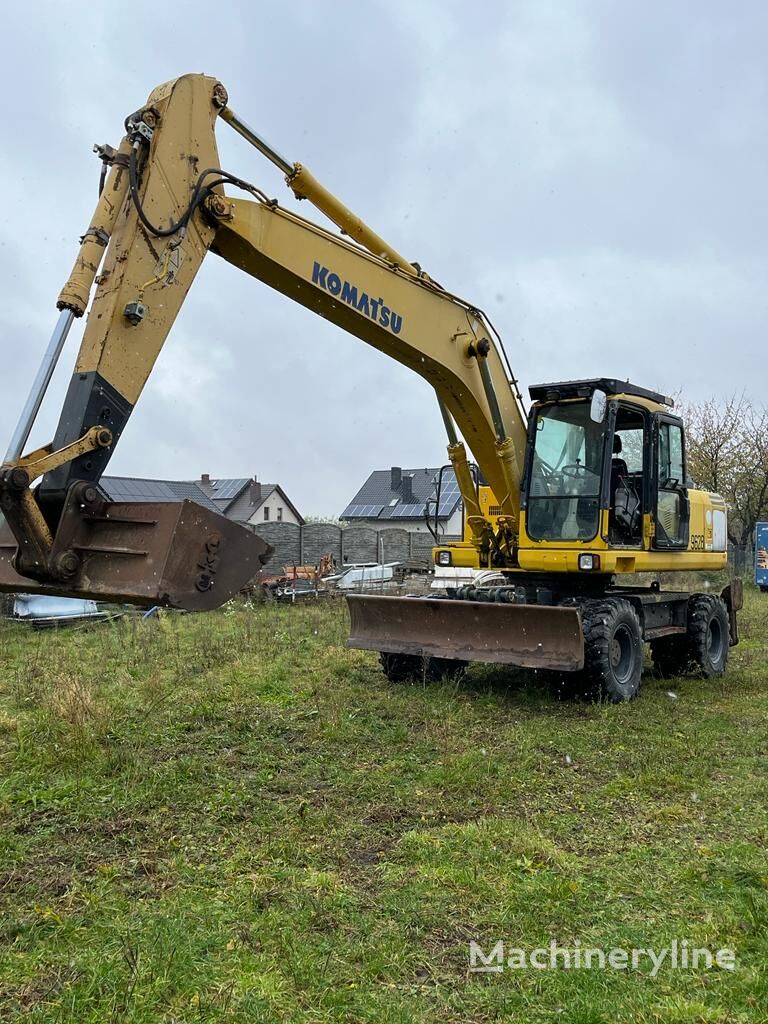 Komatsu PW220 bager točkaš