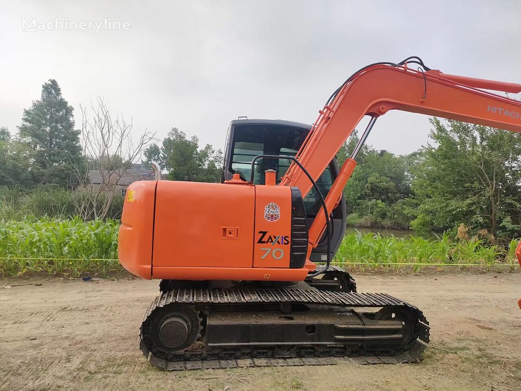 Hitachi ZX70 bager guseničar