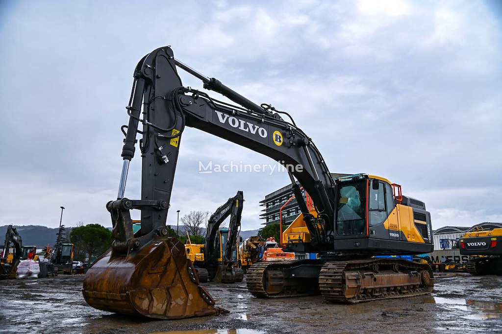 Volvo EC380ENL bager guseničar