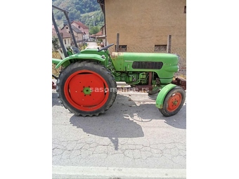 Traktor old timer