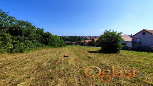 Lux plac u Sremcici sa panoramskim pogledom - 8.70a Vlasnik 1/1