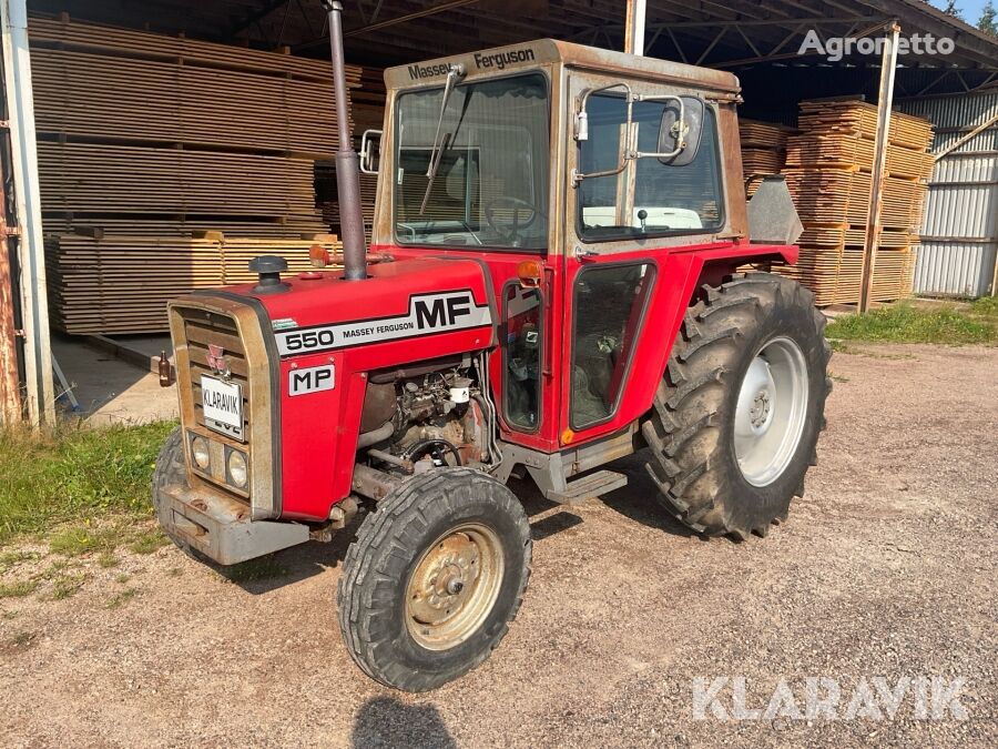 Prodaje se Massey Ferguson 550 traktor točkaš na aukciji