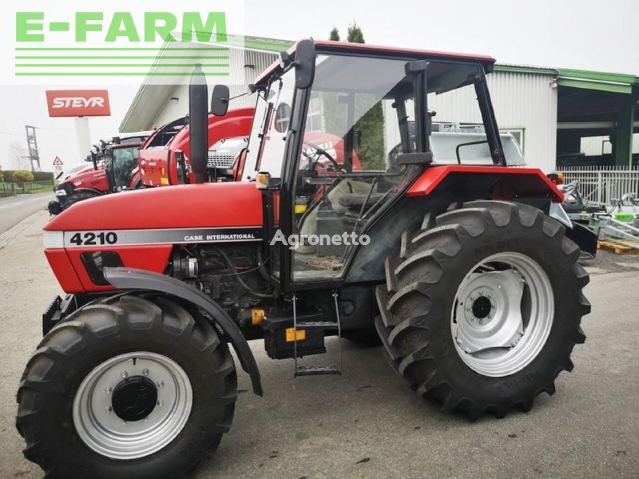 Case IH 4210 a traktor točkaš