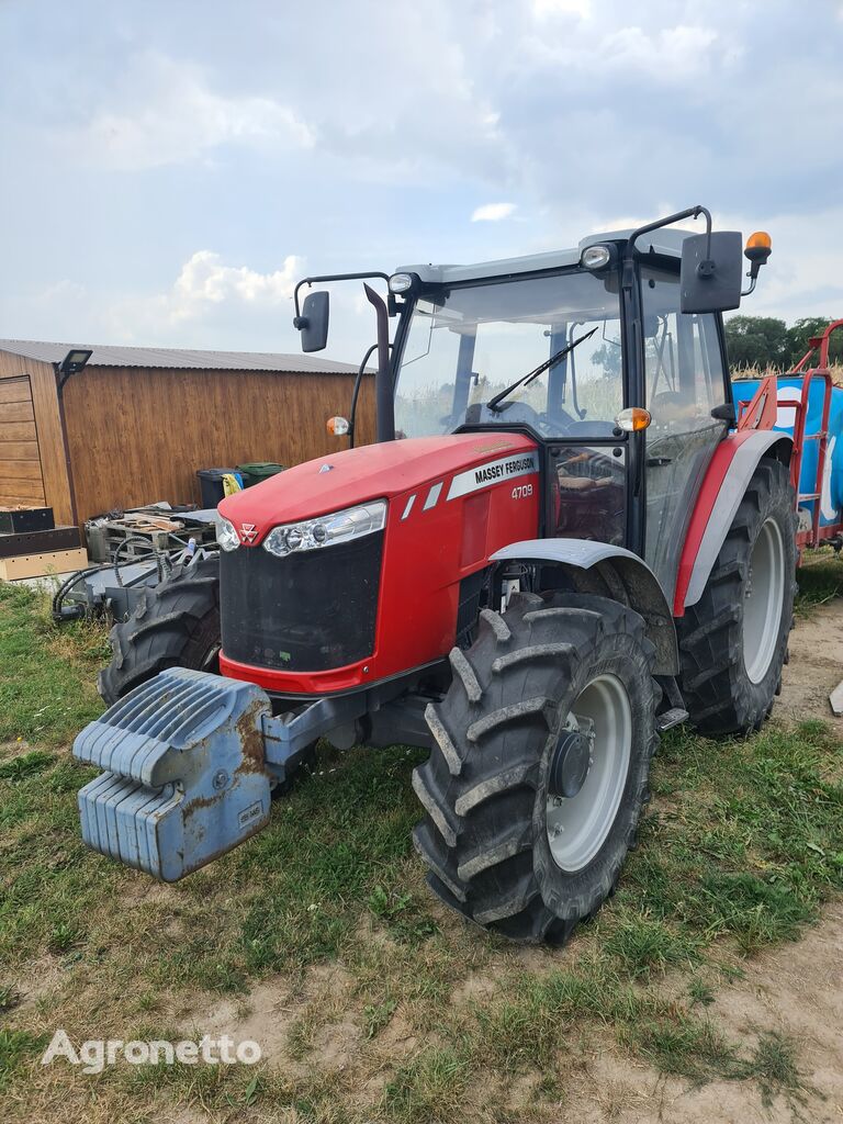 Massey Ferguson 4709 traktor točkaš