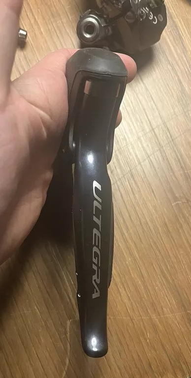 Shimano Ultegra di2 ST R6870