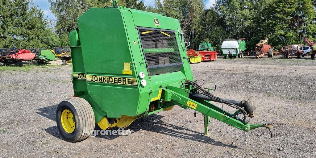 John Deere 570 balirka za okrugle bale