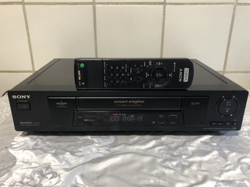 Sony SLV-SE700