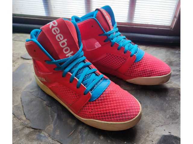 REEBOK Dance Urtempo Mid br.37