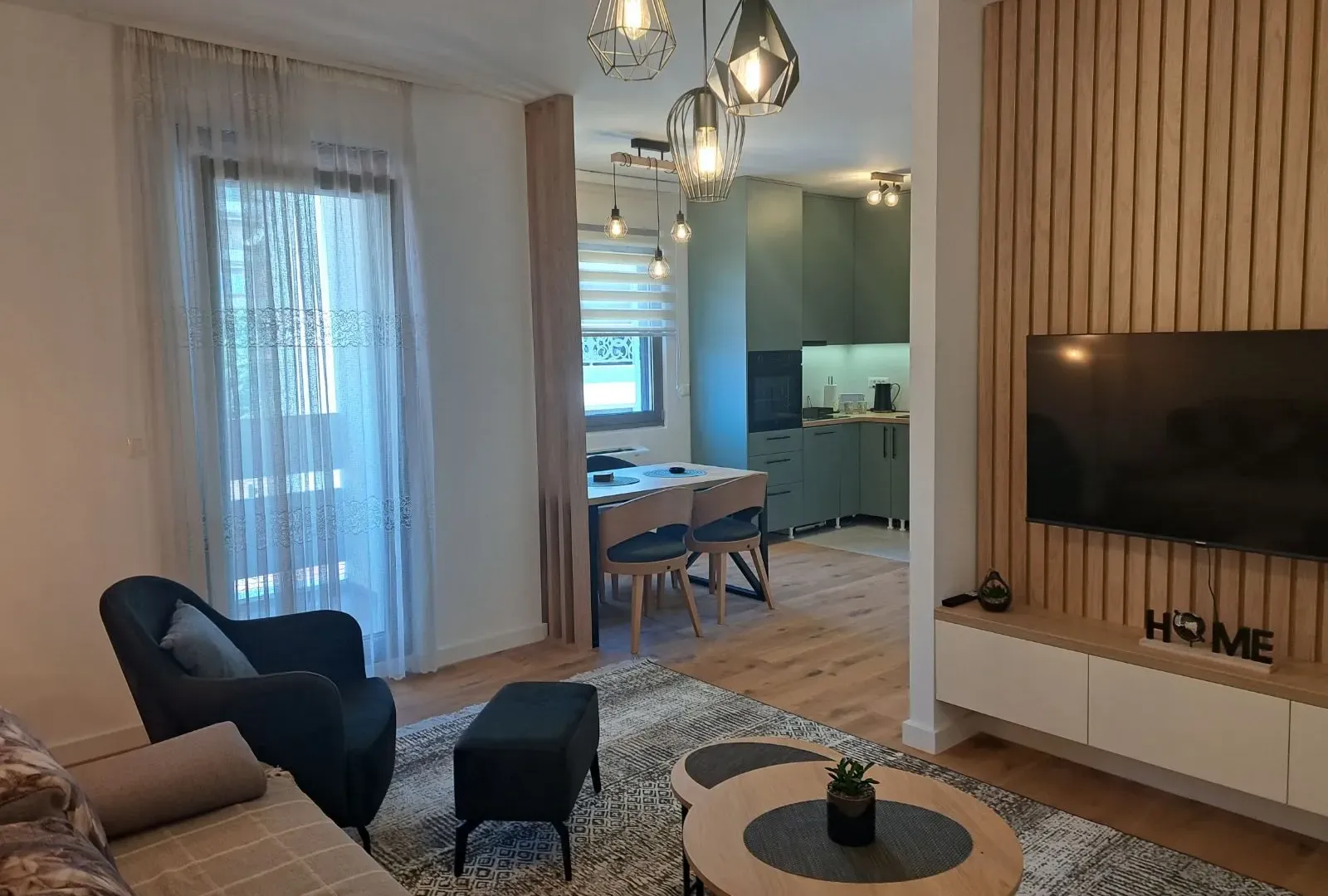 Izdavanje, dvosoban stan, 50m2, Crveni Krst, Beograd