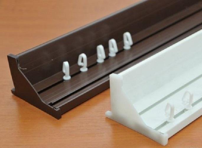 METALPLASTIK PVC GARNIŠNA II KANALA 3.0 M BRAON