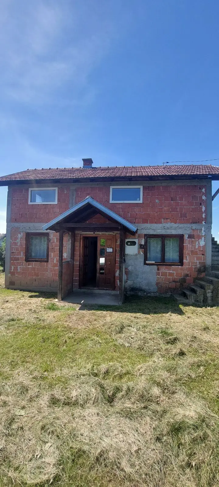 Kuća, Čačak, 3.0 soban, 80m²