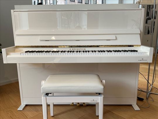 C. Bechstein Academy A 4, Bela Boja, CB Connect