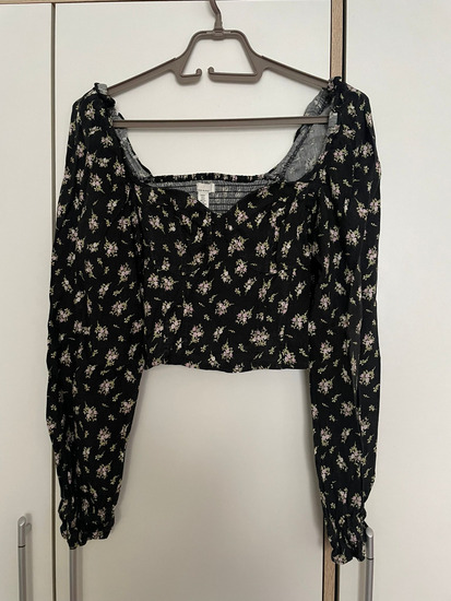 H&M cvetni top