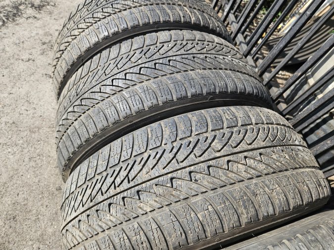 205/45 R17 GOODYEAR