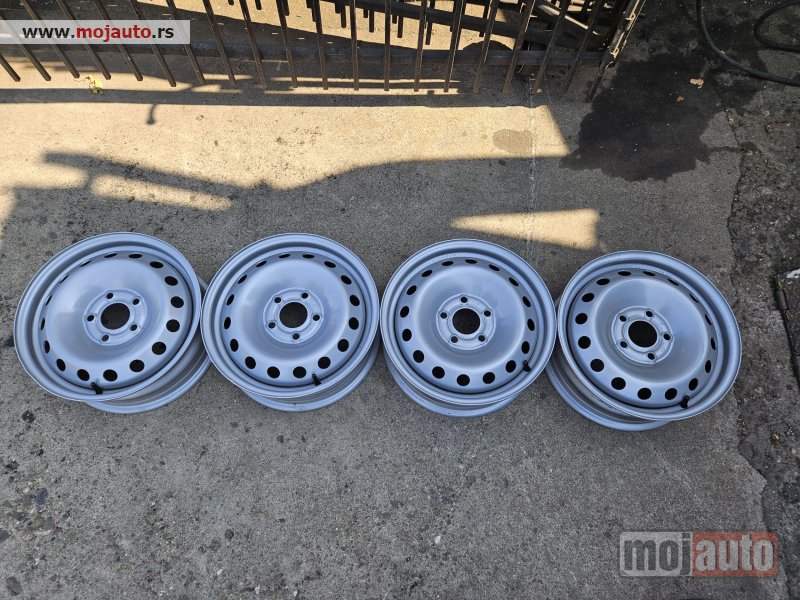 Celicne Felne 16Coli 5x118 Reno Trafic Opel Vivaro kao nove