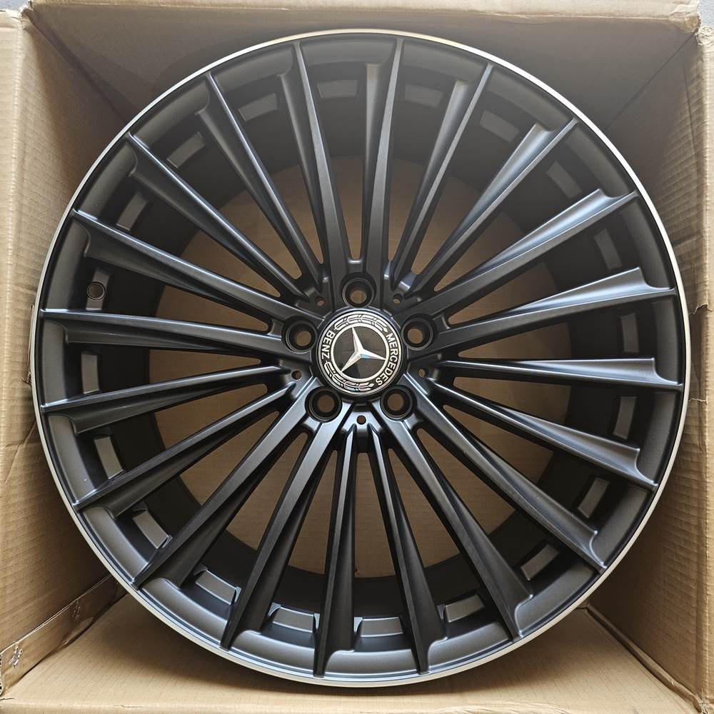 ALU FELNE
8.5j x20 ET40 5x112