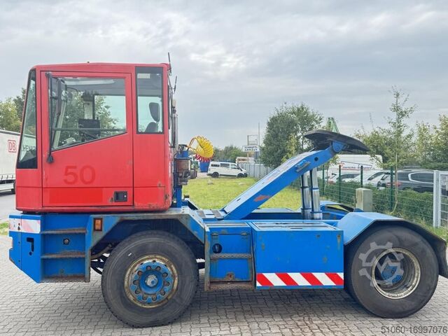 Terminalni traktor
CVS Ferrari TT2516BV (4x2)