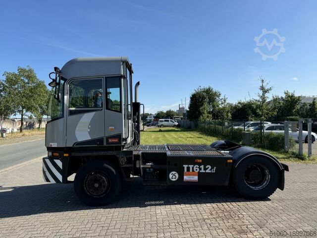 Terminalni traktor
Kalmar TT612D