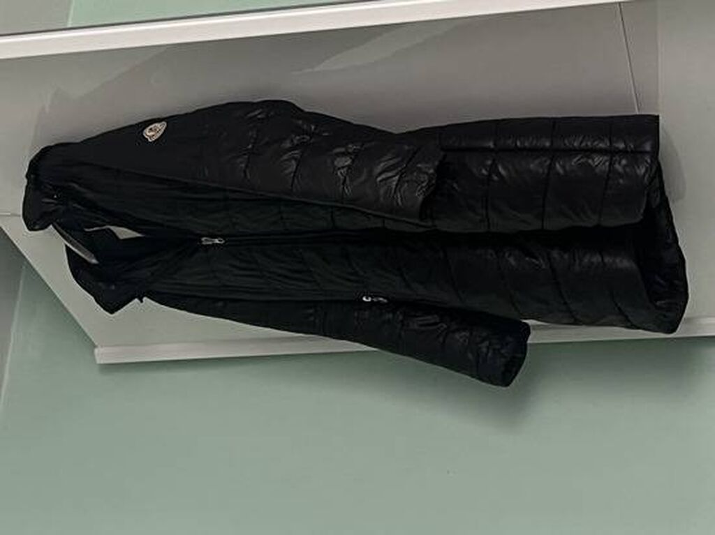 Moncler, S (EU 36), Jednobojni, Sa postavom, Vata