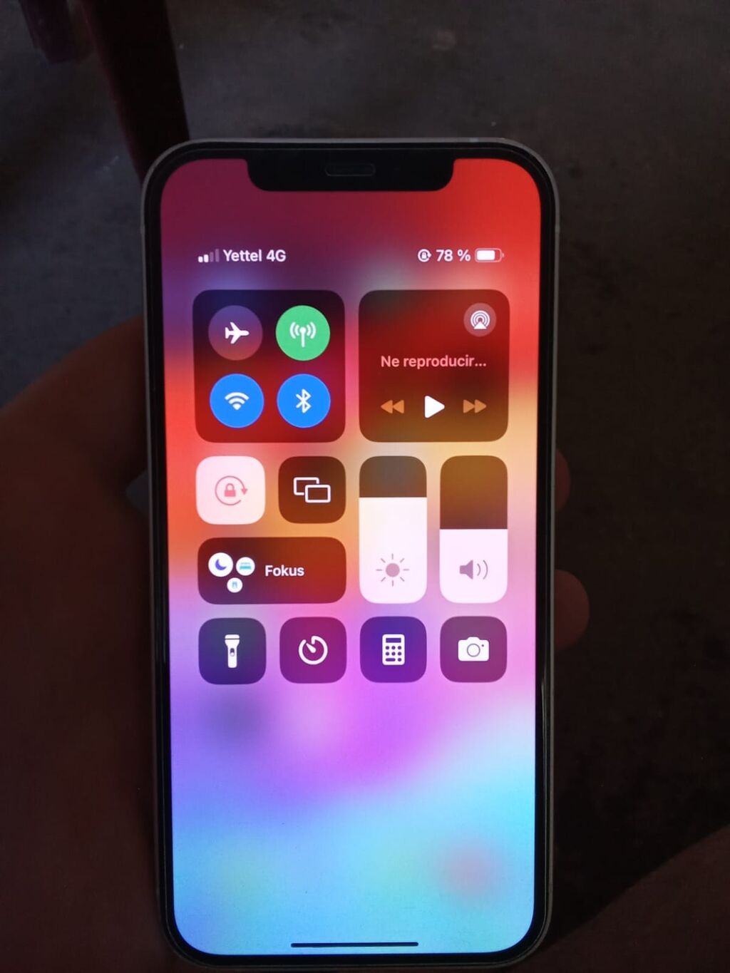 Apple iPhone iPhone 12, 64 GB, Bela, Face ID, Otisak prsta