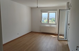 Prodajem Stan-Apartman, Loznica