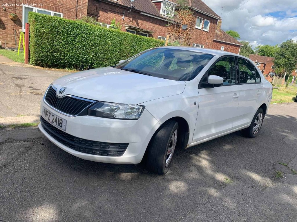 SKODA RAPID 1.6TDI HAUBA ORIG.