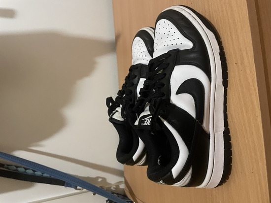 Nike low dunk panda