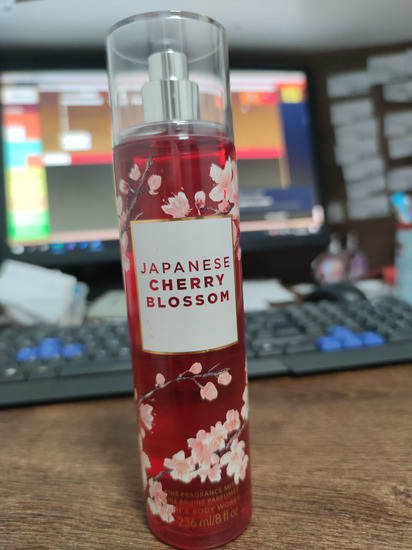 B&BW PARF.body mist japanese cherry blossom 236ml