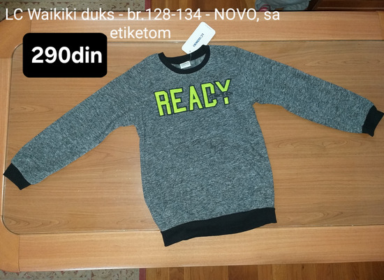 LC Waikiki sivi duks br. 128-134 8-9god- NOVO