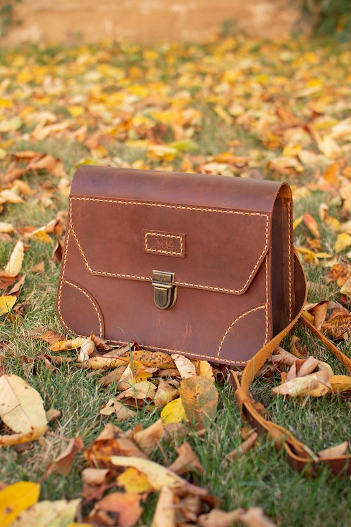 Traveler Cross-Body