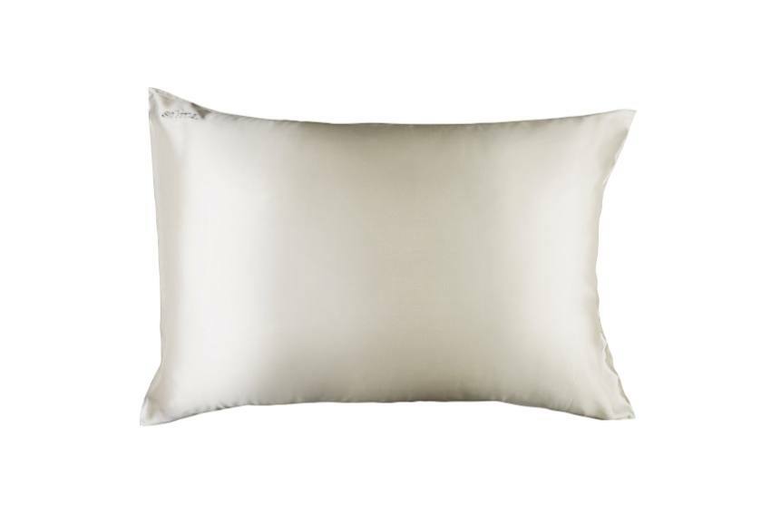 Ivory Elegance pillowcase