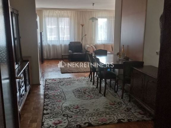 Bulevar Patrijarha Pavla,namesten 86 m2