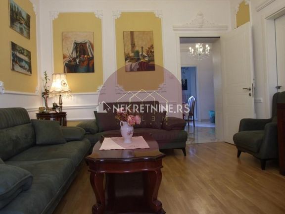 Vračar, Kalenić pijaca, 3.0 stan, 74m2, 351500 EUR